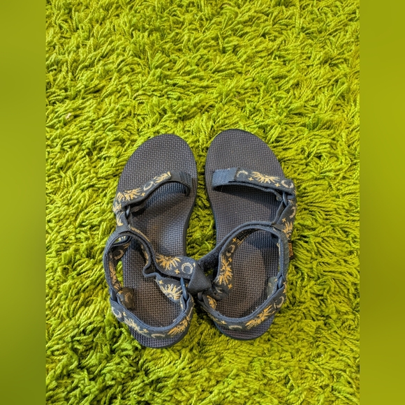 Teva | Shoes | Tevas Size 7 Sun Moon Stars Sandals | Poshmark